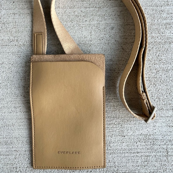 Everlane | Bags | Everlane The Mini Sling Crossbody Bag Natural Tan ...
